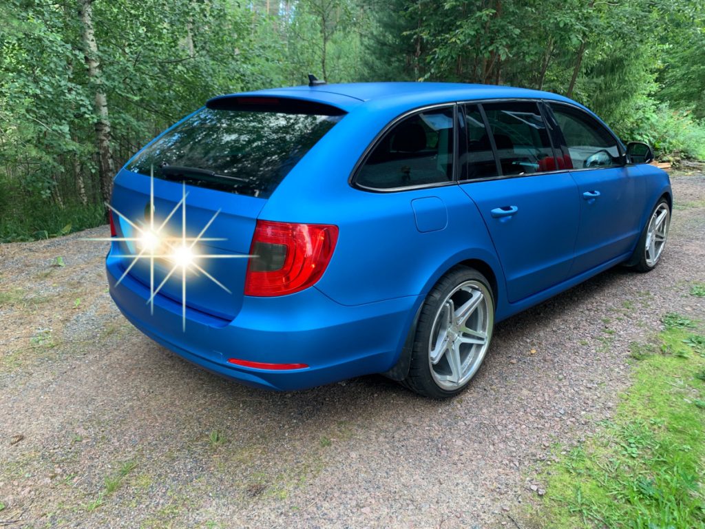 Mactac MM42 Matt Metallic Blue autoteippi - Yliteippaus.fi